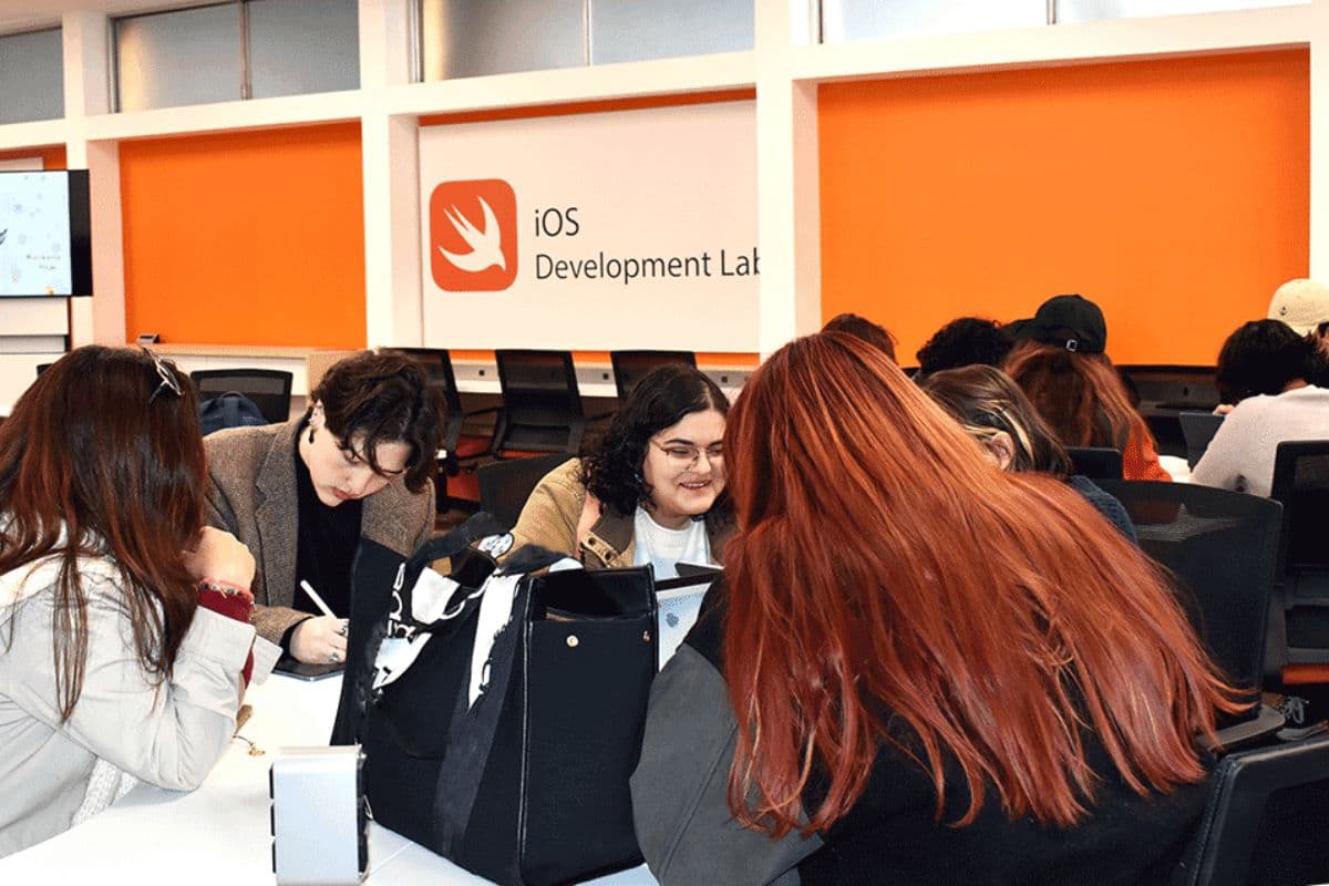 Apple abre dos nuevos iOS Development Labs en México