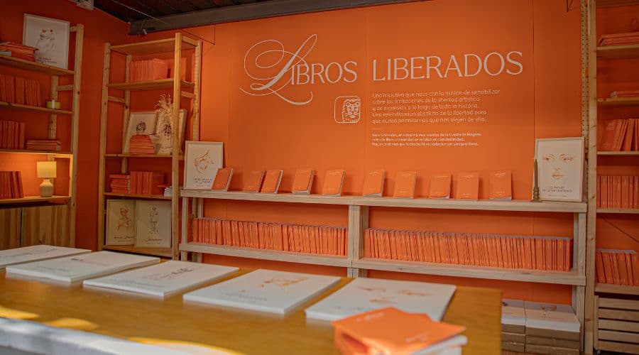 ING lanza la acción 'Libros liberados' durante la FLM 2023