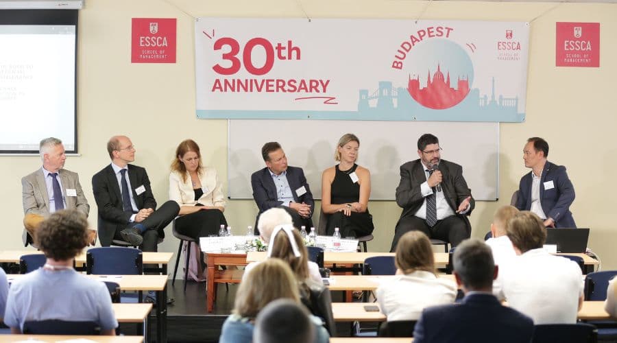 ESSCA celebra un evento sobre el futuro del empleo con la IA