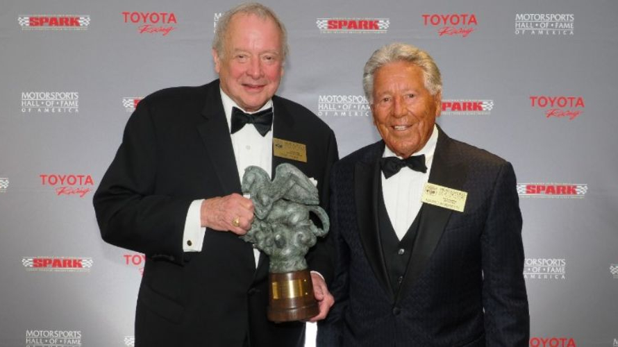 Edsel B. Ford II recibe el Premio Bob Russo Heritage 2024